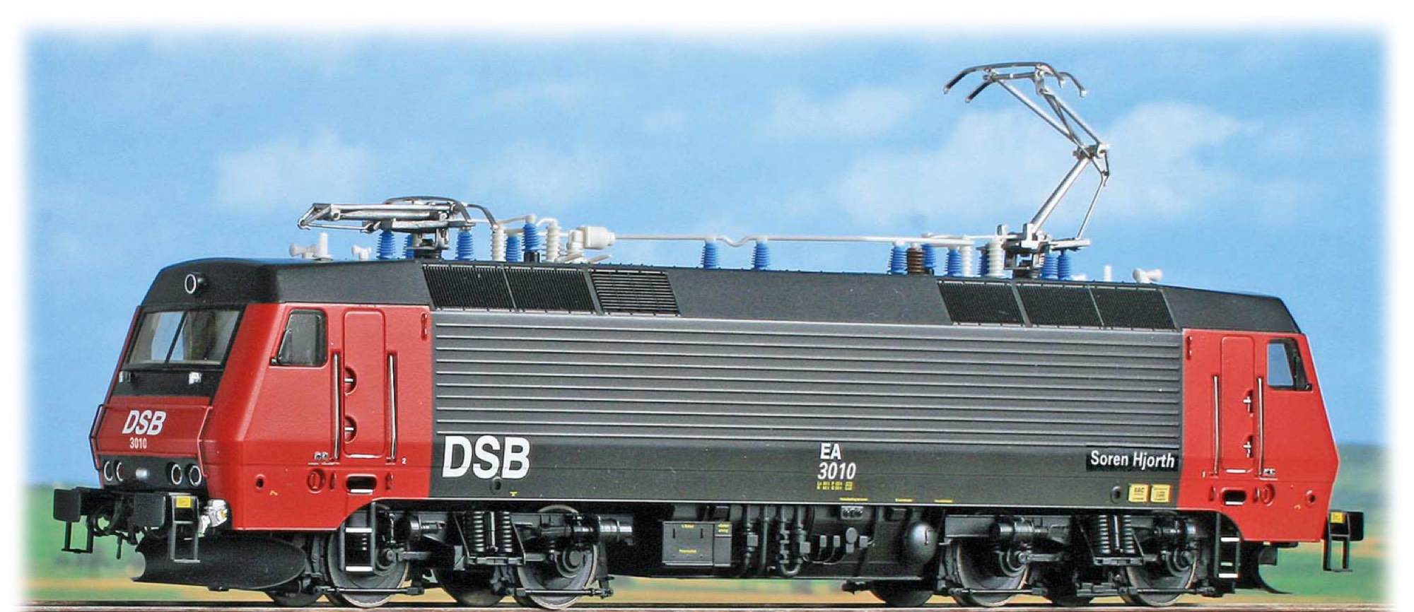 ACME 69115 - DSB EA 3005, rød/sort, DC lyd