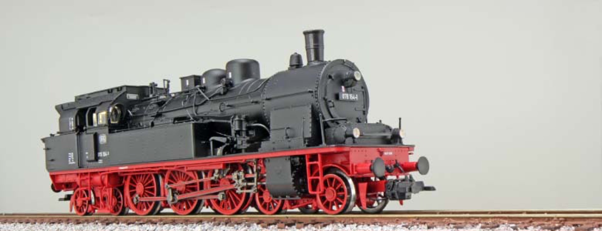 ESU 31182 - Dampflok, H0, T18, 8404 Essen KPEV, Grün, Ep I ...